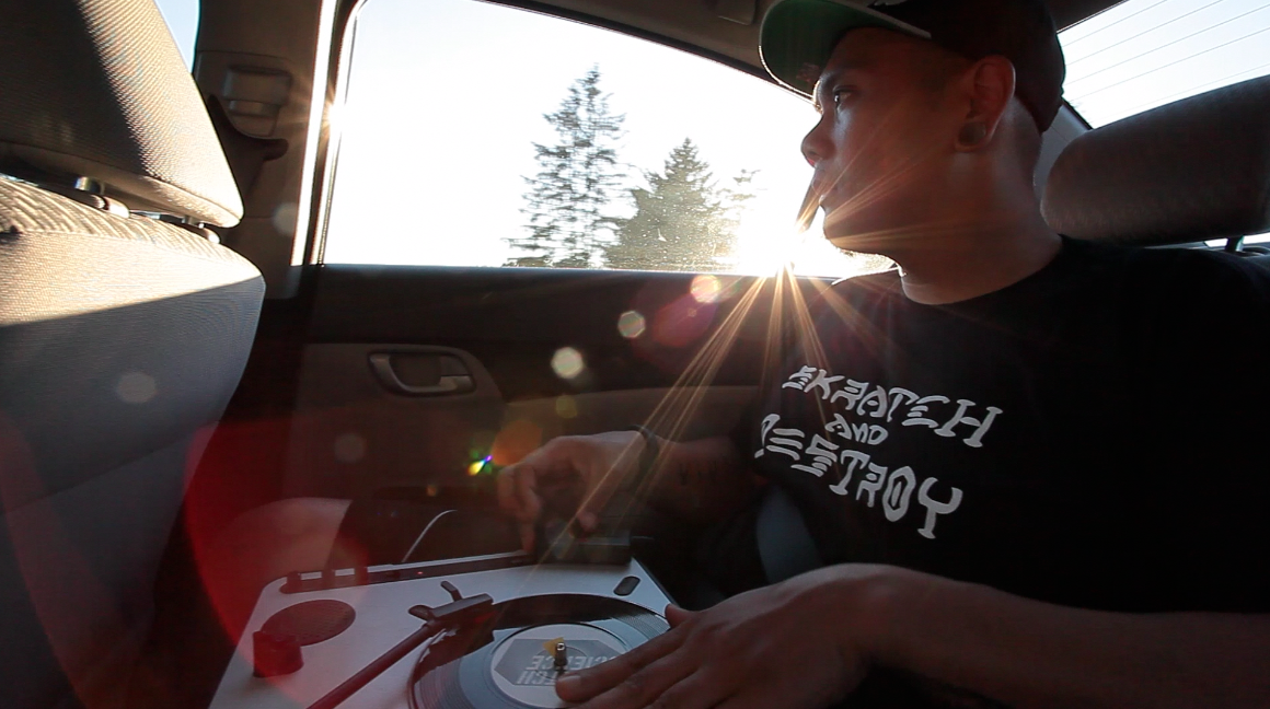 LOOPERS – Skratcher